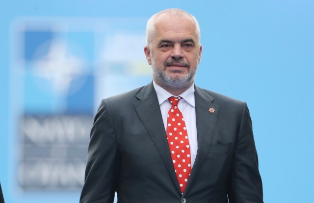 Edi Rama: Srbi i Albanci mogu da urade za Balkan ono što su Francuska i ...
